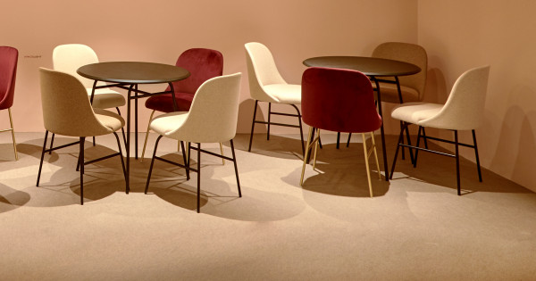 Viccarbe - Aleta Table | cre8